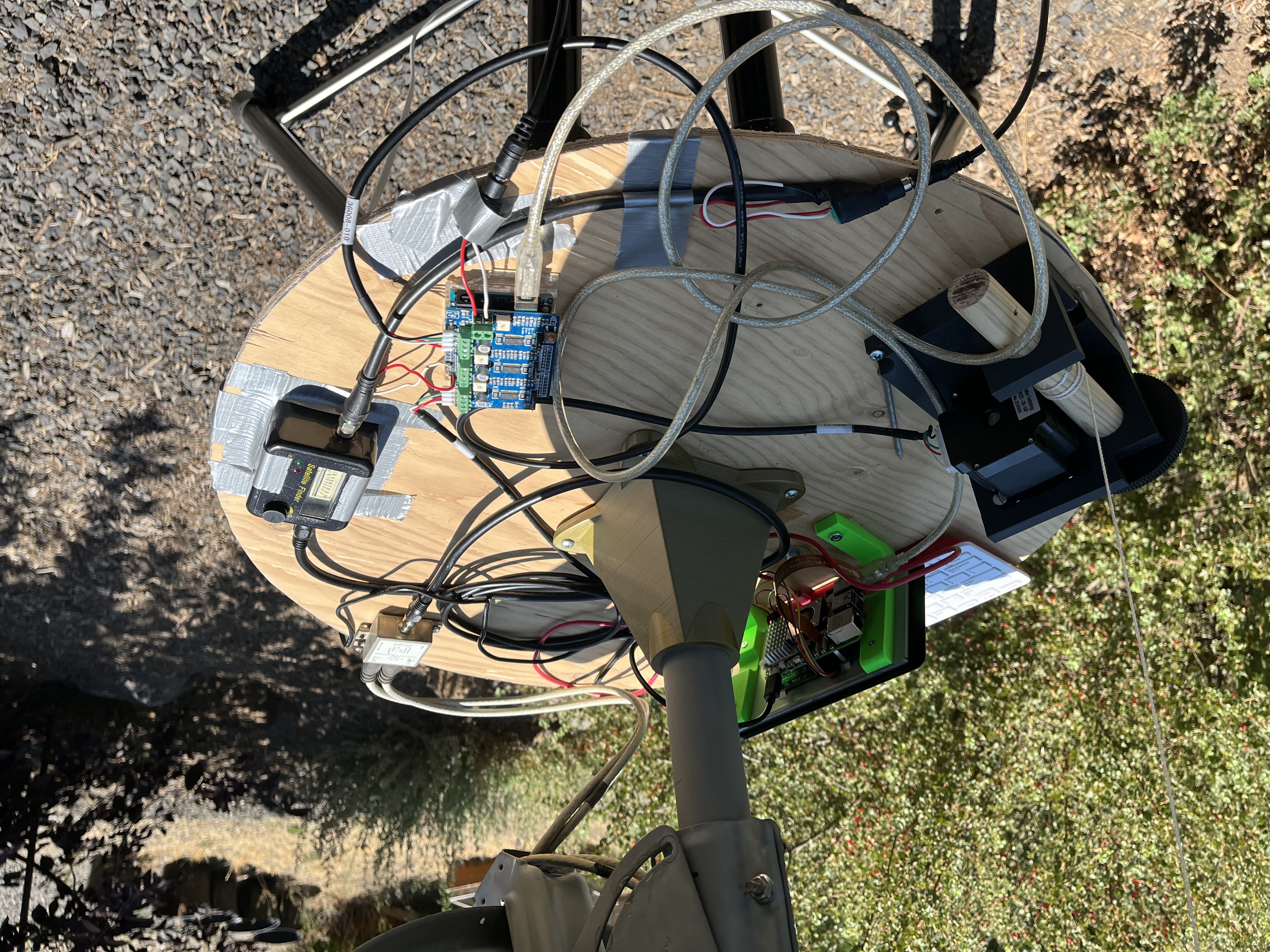 Radio telescope electronics